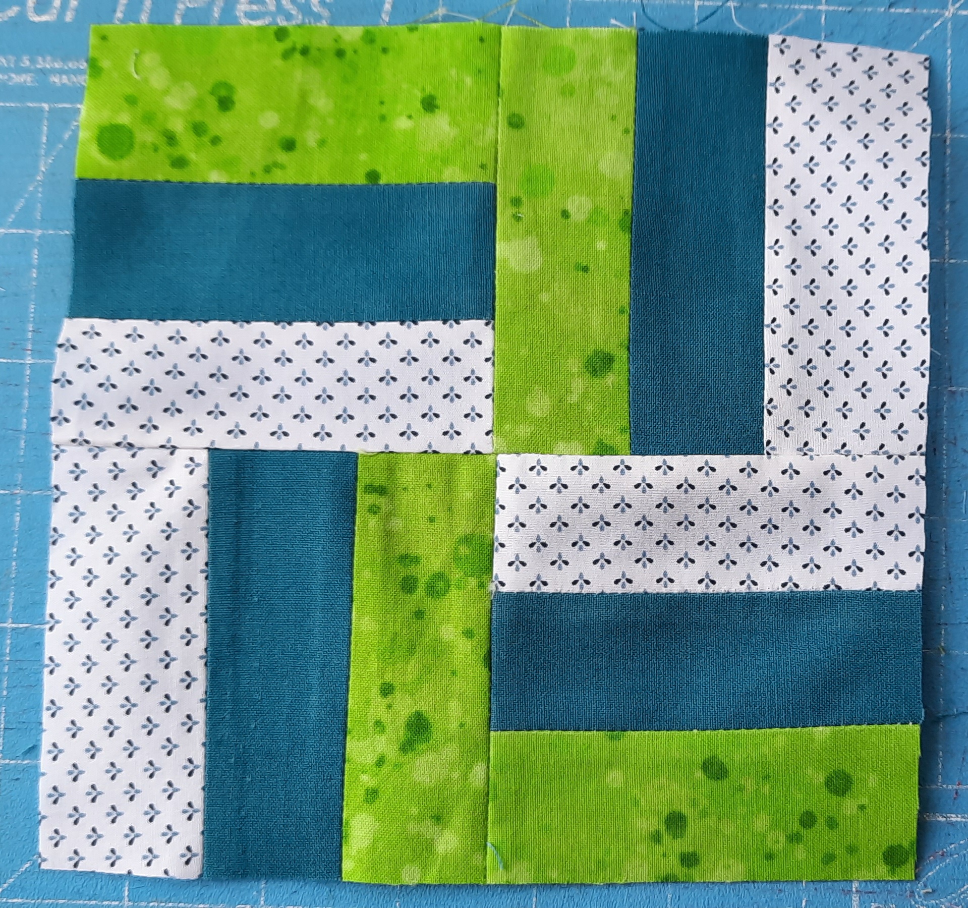 How to make a ‘Basket Weave’ block – Amanda Jane Textiles